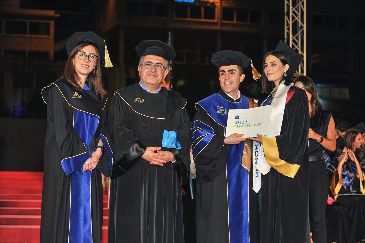 غ8 – Al Montasher